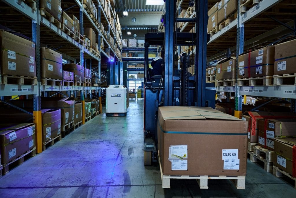 Open Shuttle Fork - en autonom mobil robot för pallyft